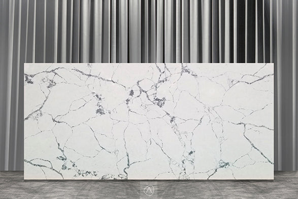 AQ INVISIBLE LIGHT QUARTZ POLISHED SLAB 3/4 126 x 63 – Tilehouz